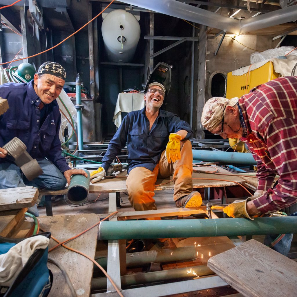 Master Boat Builders – Mike Rowe